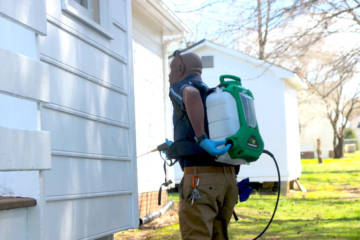 FlowZone® Lithium-Ion Battery Powered Sprayers | Dump the Pump™