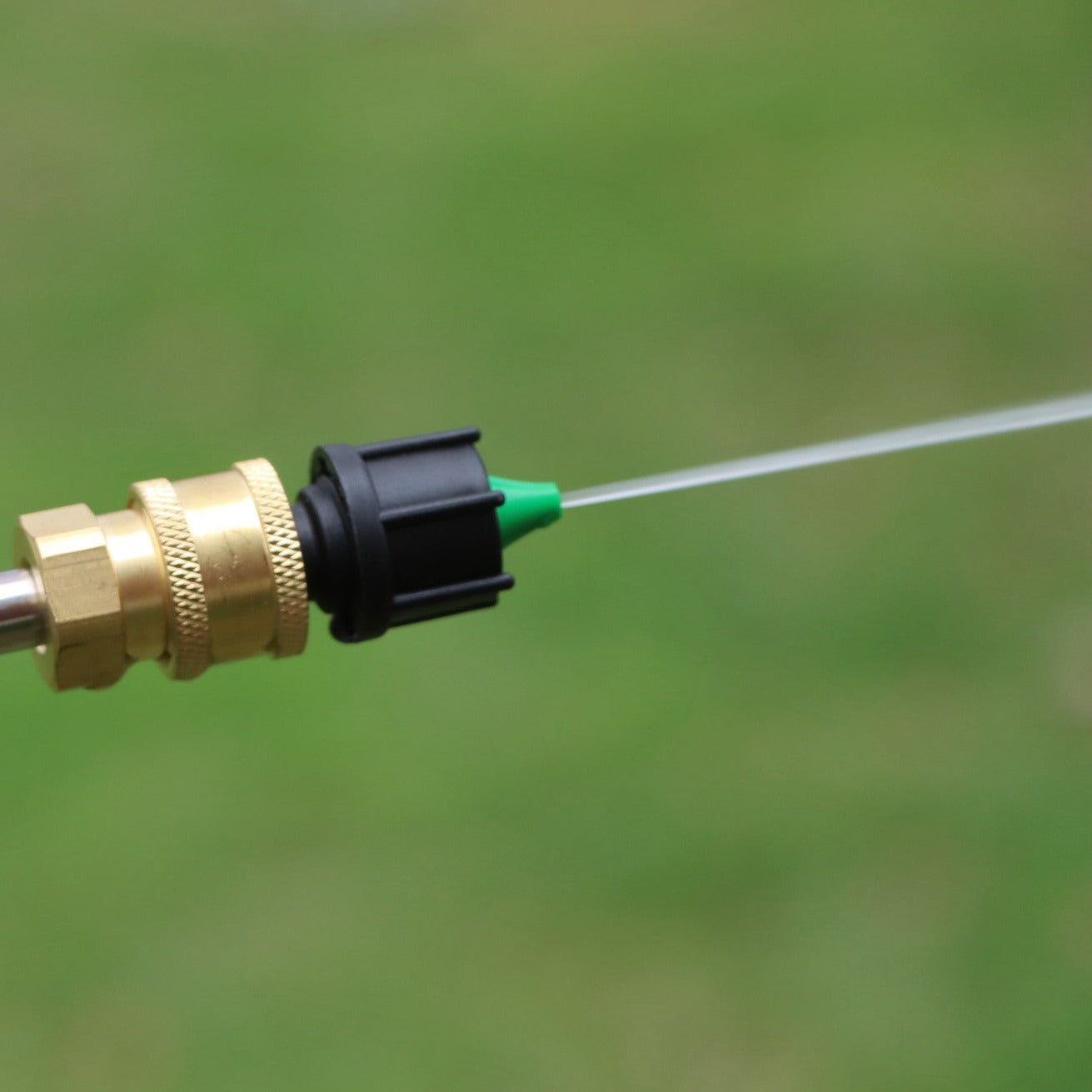 Quick-Connect 0˚ TeeJet® Nozzle Assembly | FlowZone®