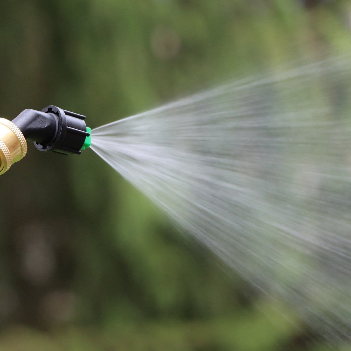 Quick-Connect 45˚ Fan TeeJet® Nozzle Assembly | FlowZone®